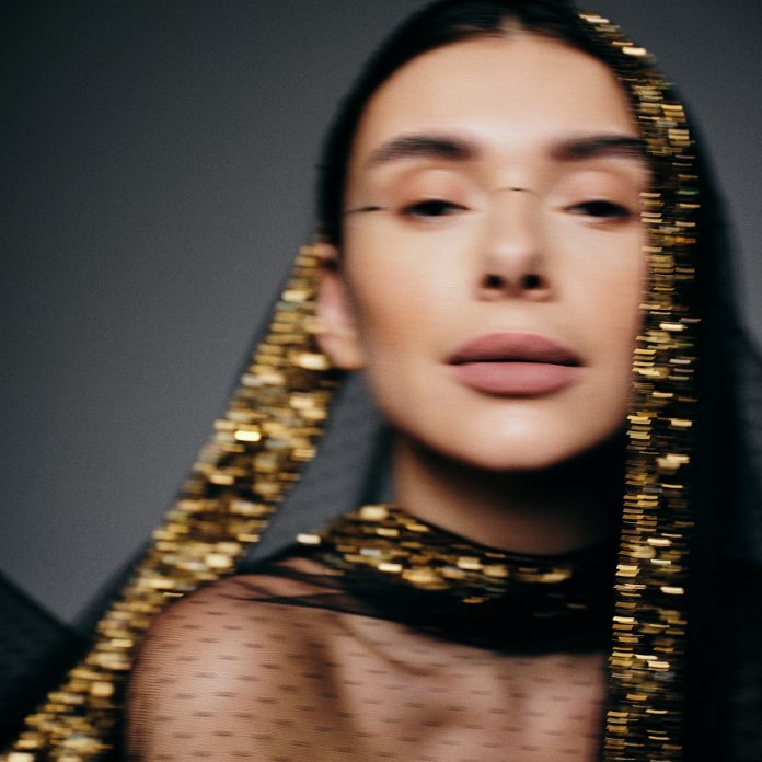 La chanteuse Liubov Fomenko vous propose de faire une magnifique escale ...