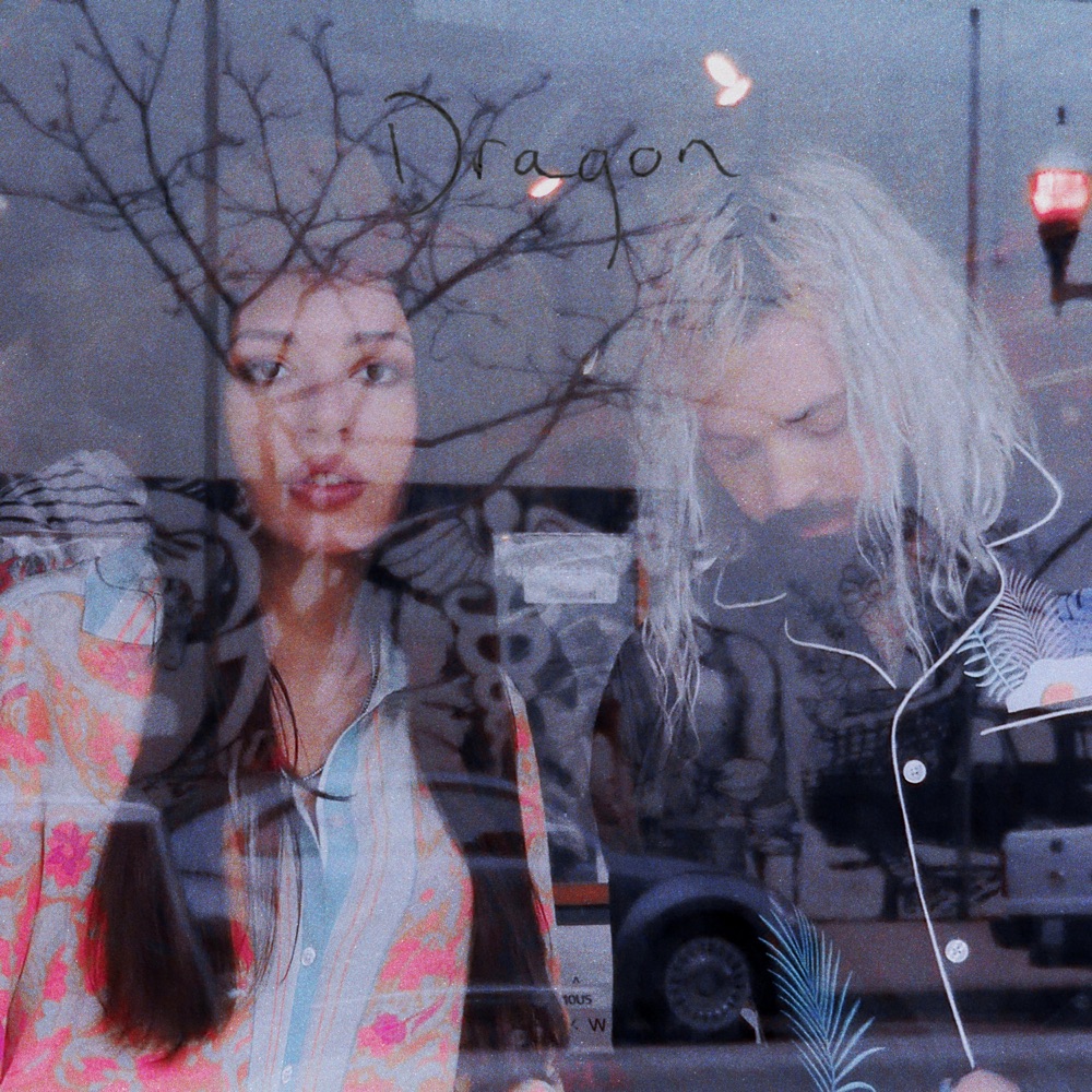 Flora Cash dévoile la ballade envoûtante ‘Dragon’