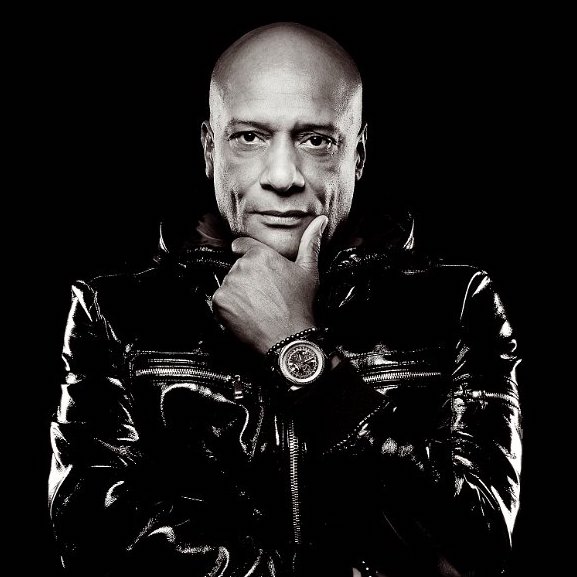 Mel Gaynor se démarque de la mêlée avec un nouveau morceau intitulé ...