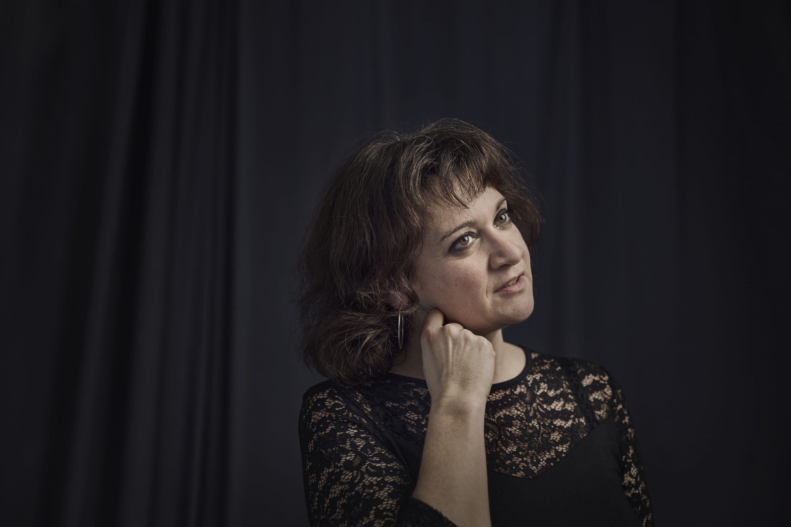 Laissez-vous emporter par l’album original « 10PM » de Eleonora Claps